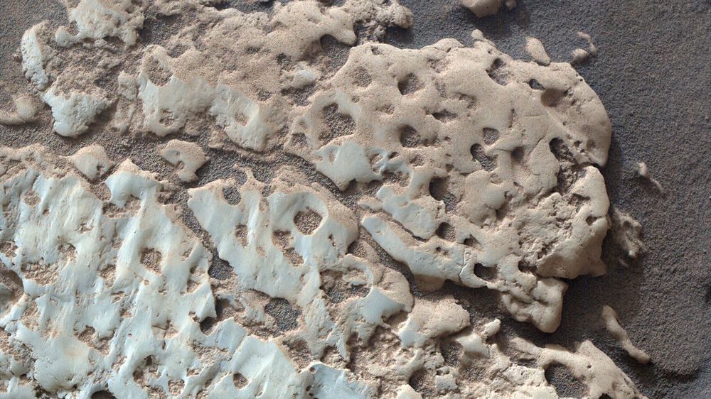 Mars rover accident reveals 'mind-blowing' discovery - Solar Insider